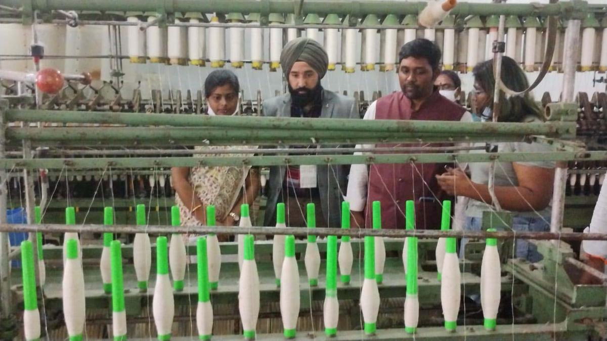 Ministry of Textiles team inspects Pulagurthi fabric products to ...