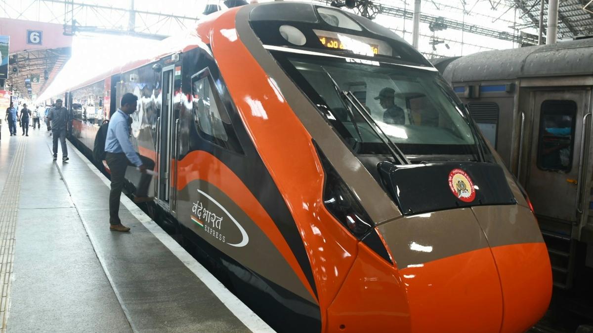 Seat occupancy on Kalaburagi-SMVT Vande Bharat Express rises to 93% - The Hindu