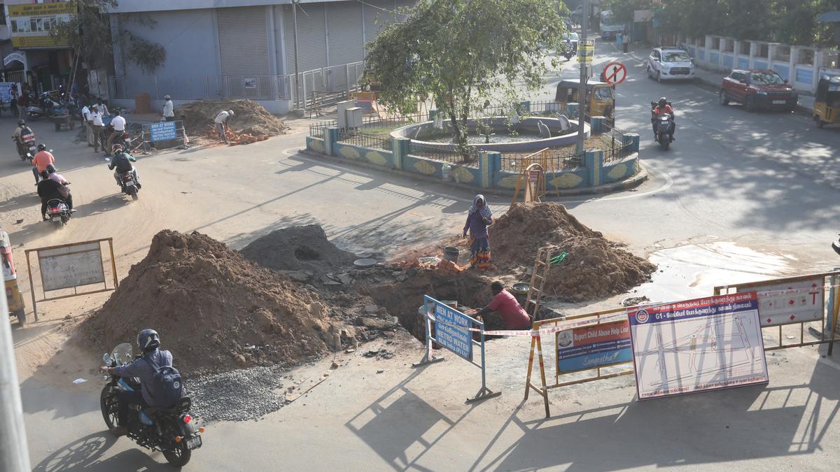 Sewer work in Choolai necessitates traffic diversion - The Hindu