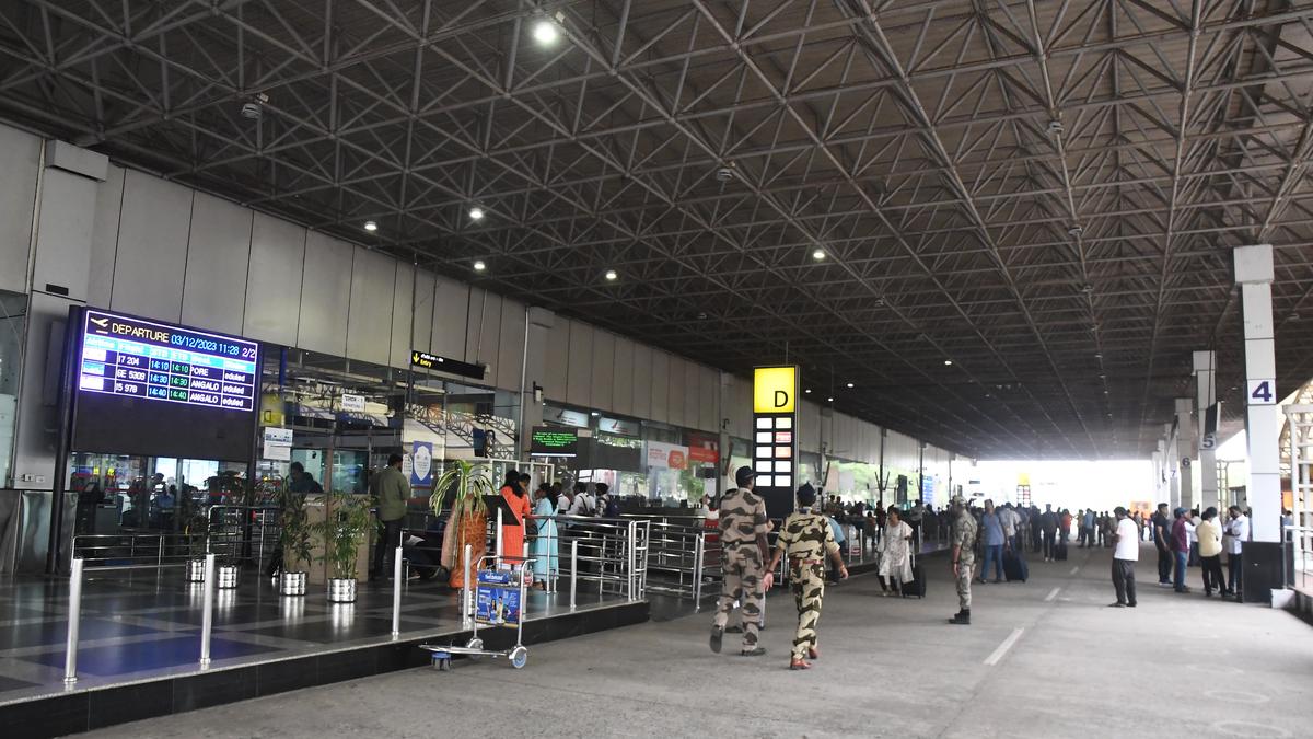 Aviation stakeholders pitch for better global connectivity from Vizag ...