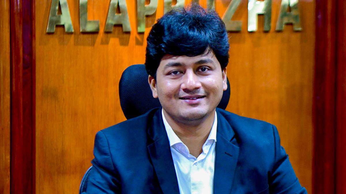 Krishna Teja takes charge as District Collector - The Hindu