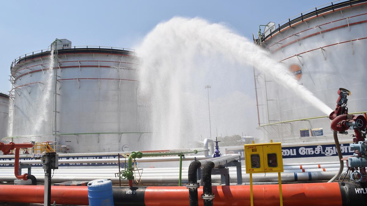 Fire drill tests preparedness state at IOC’s Smart Terminal - The Hindu