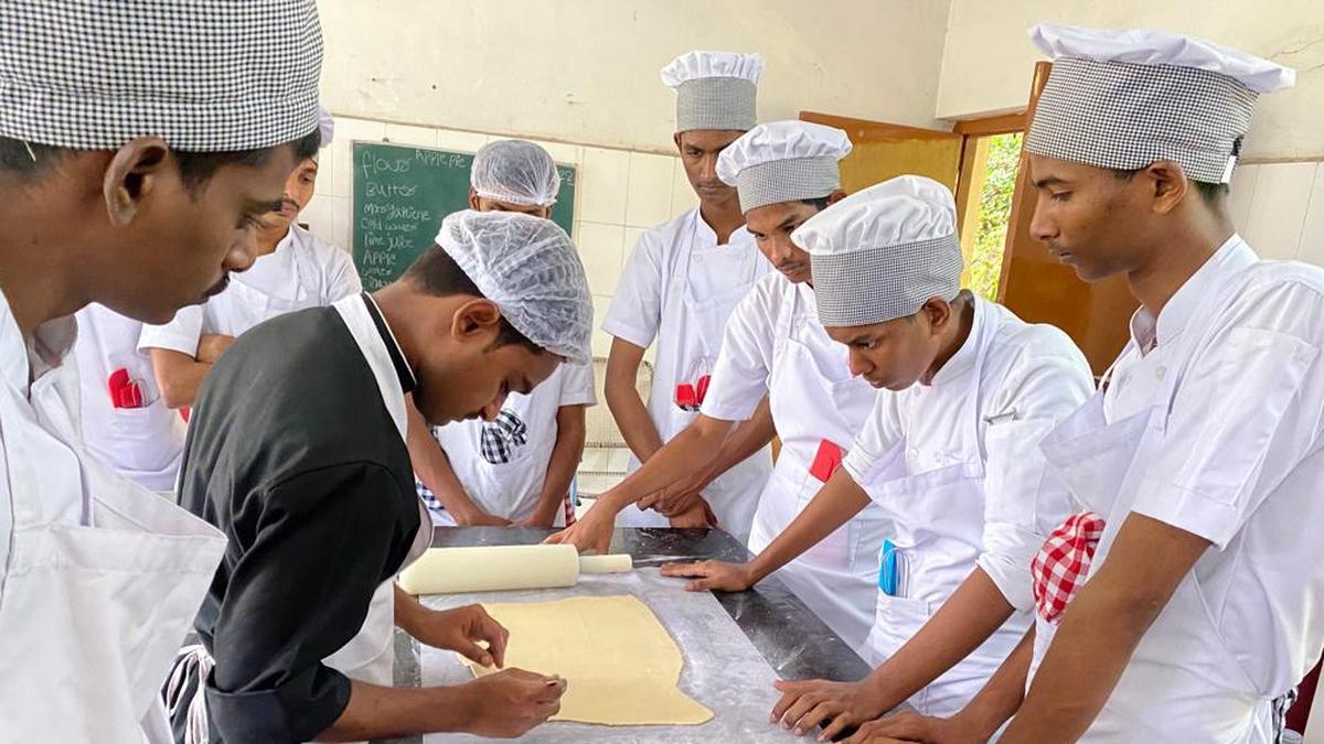 Food Craft Institute in Visakhapatnam offers six-month course to help ...