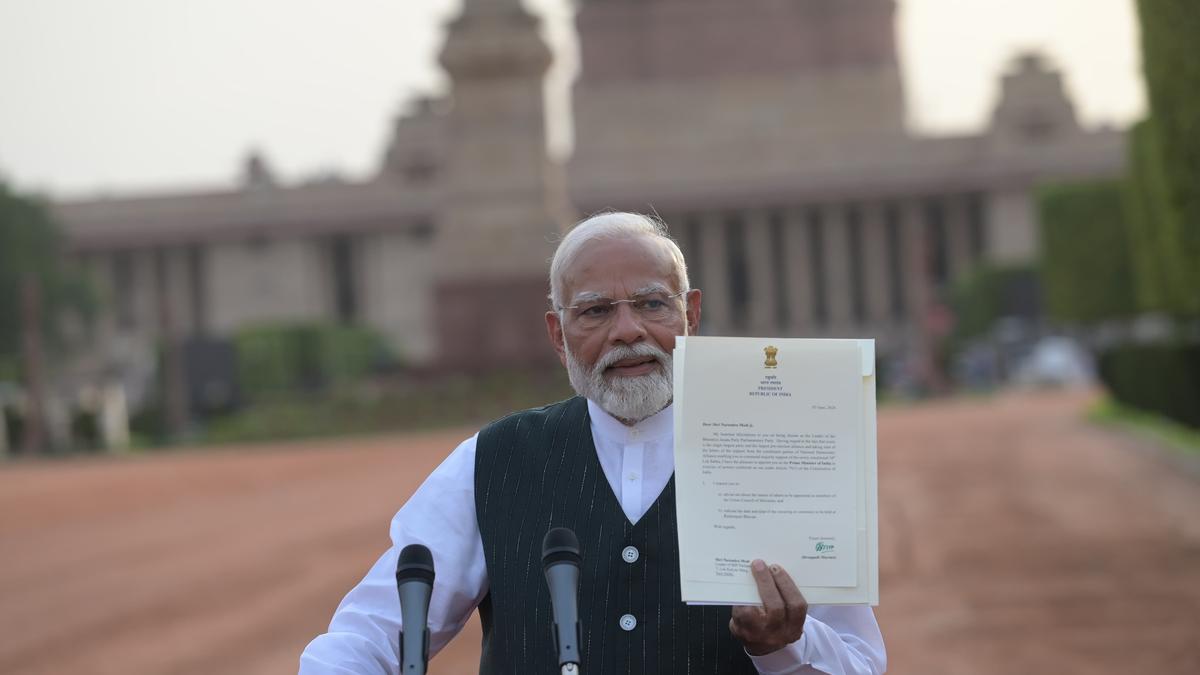 Narendra Modi to take oath as Prime Minister at 7.15 p.m. on June 9 ...