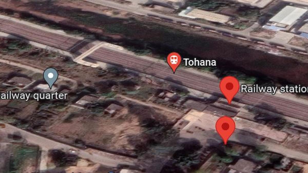 Woman pushed off train in Haryana for resisting harasser, dies - The Hindu