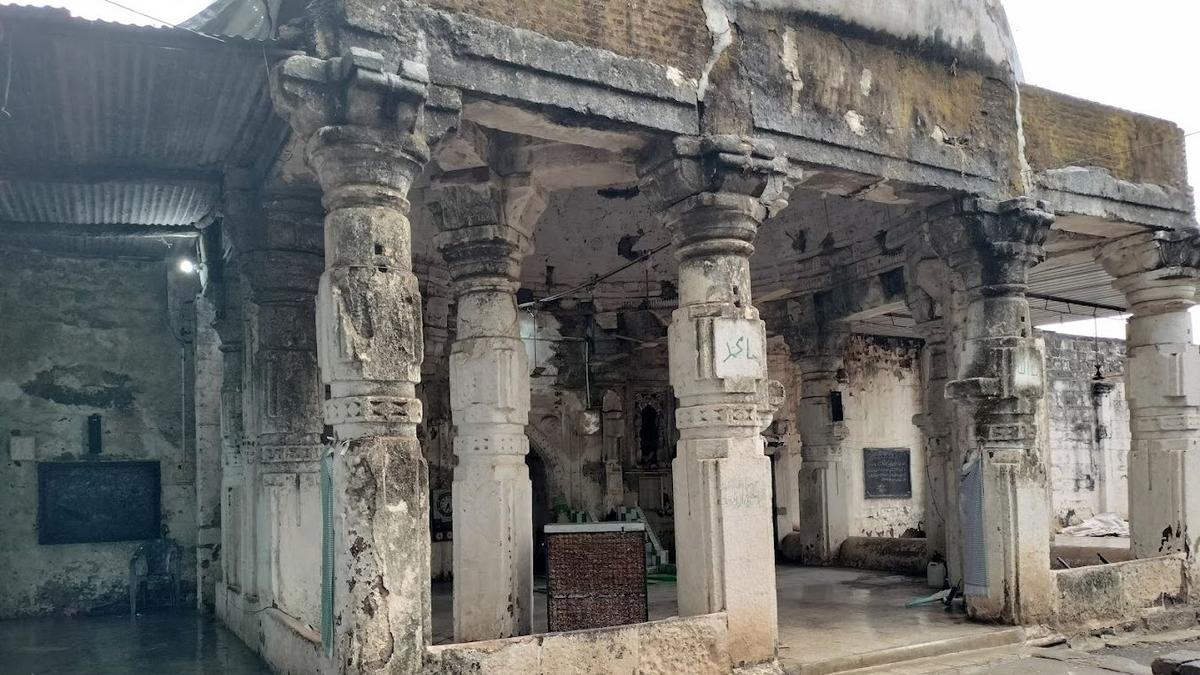 Maharashtra mosque trust moves Bombay High Court over Jalgaon district ...