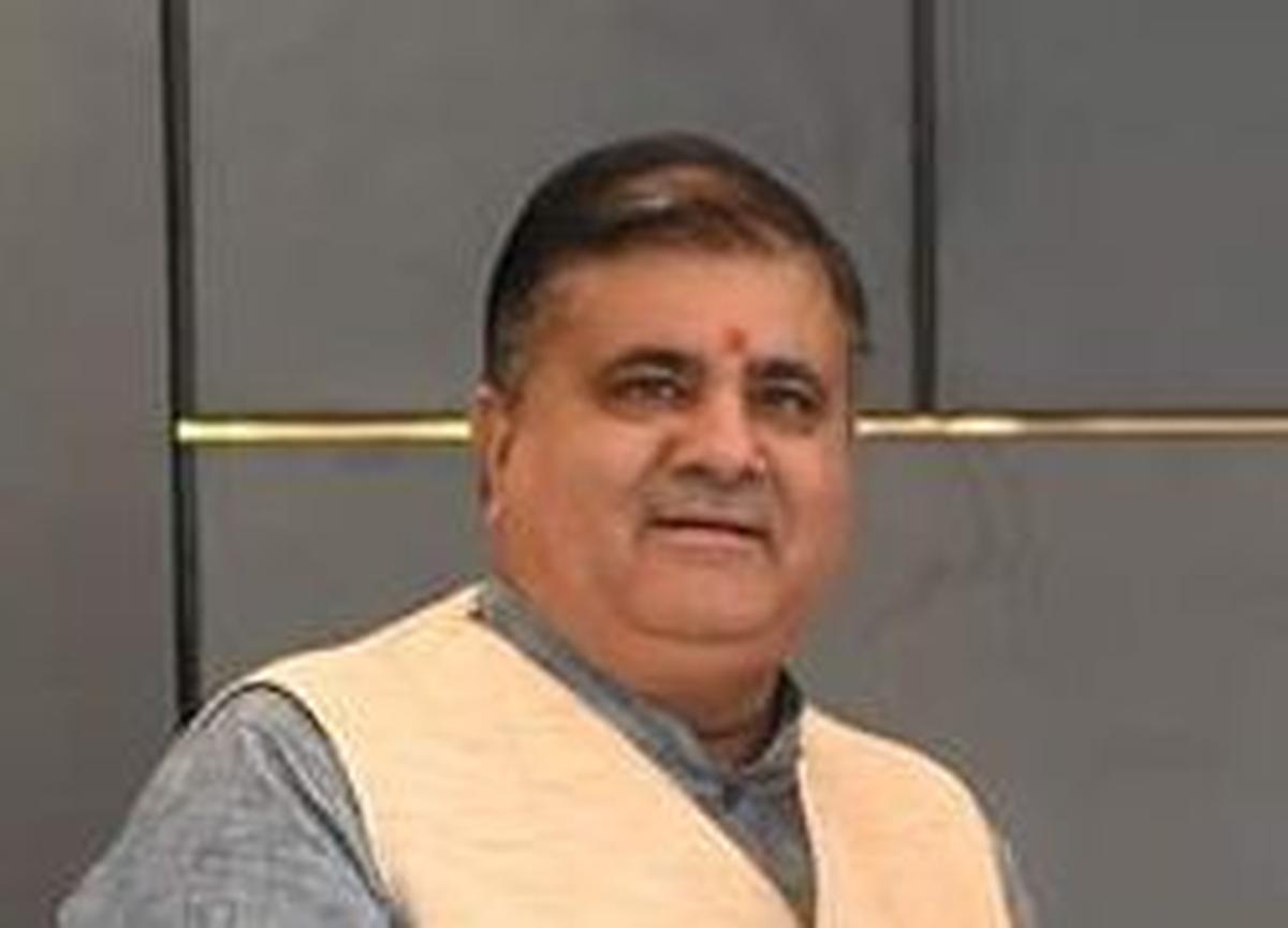 Mahendra Bhatt's Instagram, Twitter & Facebook on IDCrawl