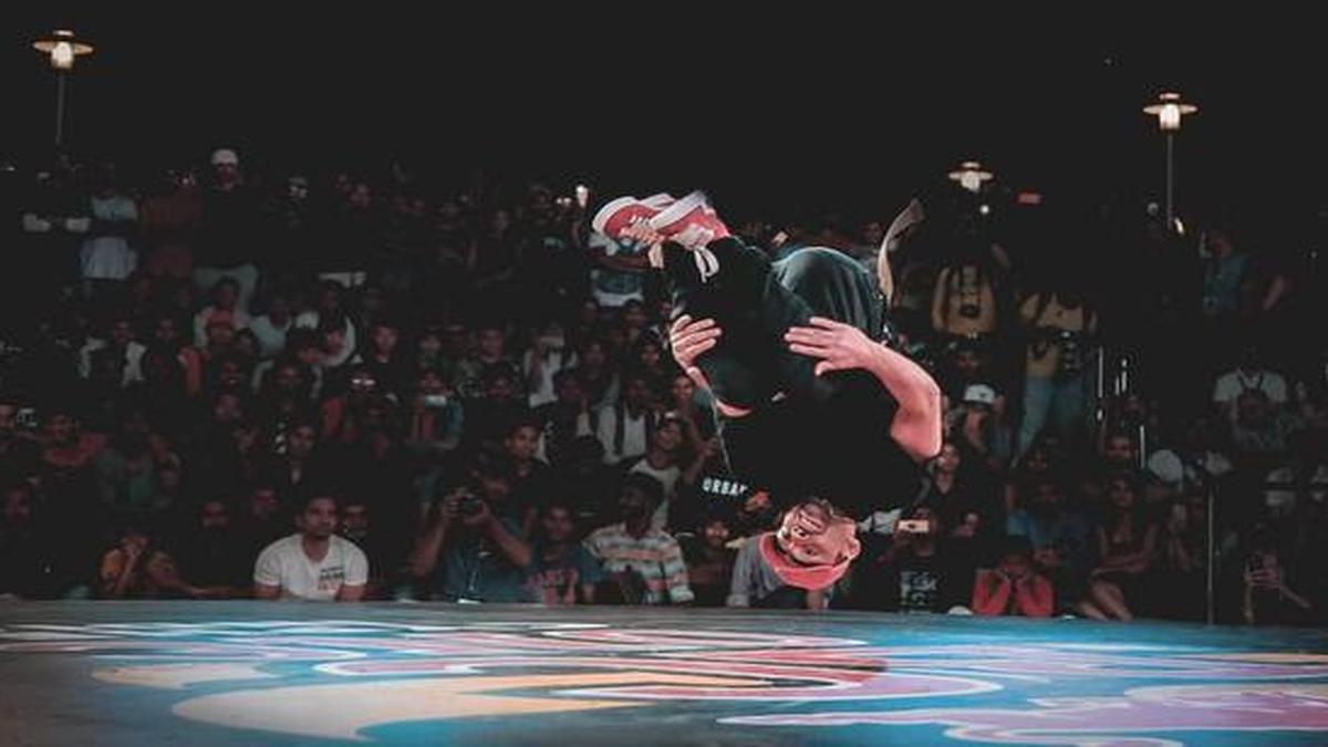 B-boying lessons with Flying Machine - The Hindu