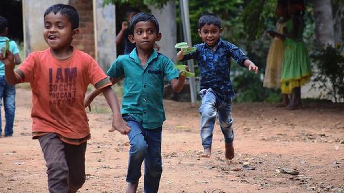 Kaathadi YouTube Channel demystifies Science and Maths concepts for ...