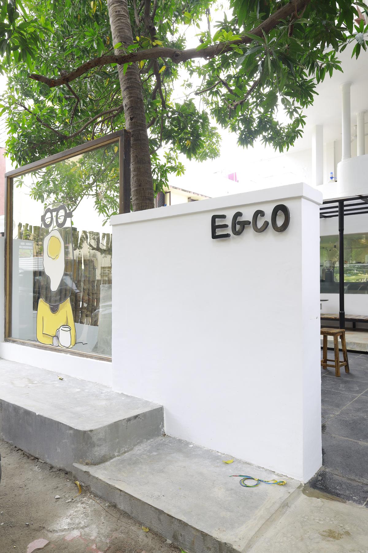 Egco in Chennai serves cold carame latte and eggs benedict - The Hindu
