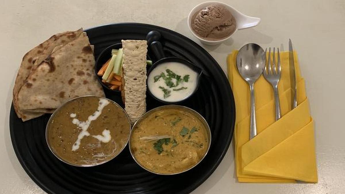 Review of the Calorie Counter Menu at On The Go and That’s Why Food ...