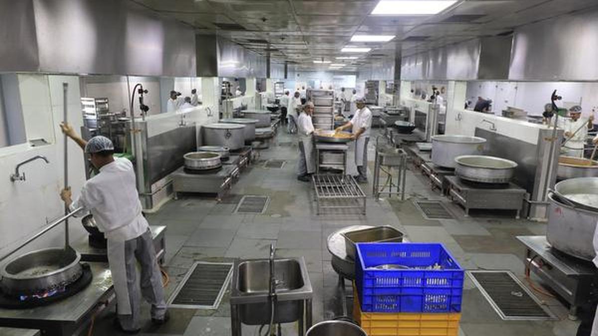 Inside country’s largest commercial kitchen - The Hindu