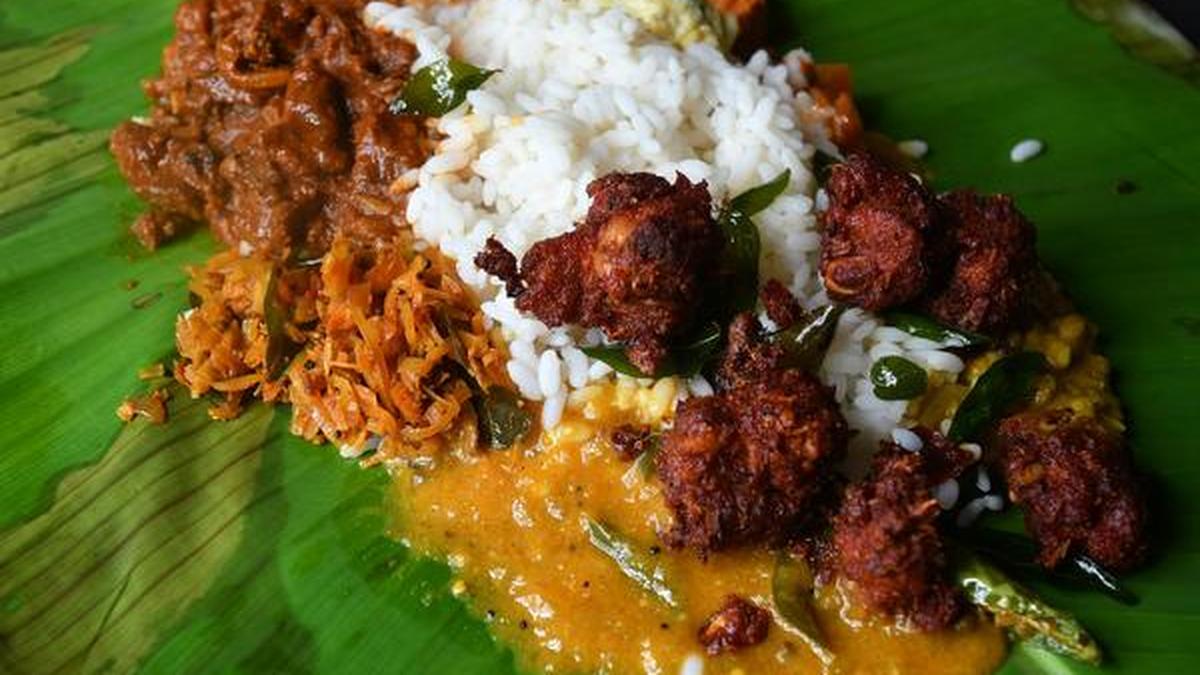 Nostalgia packed in a banana leaf as pothichor - The Hindu