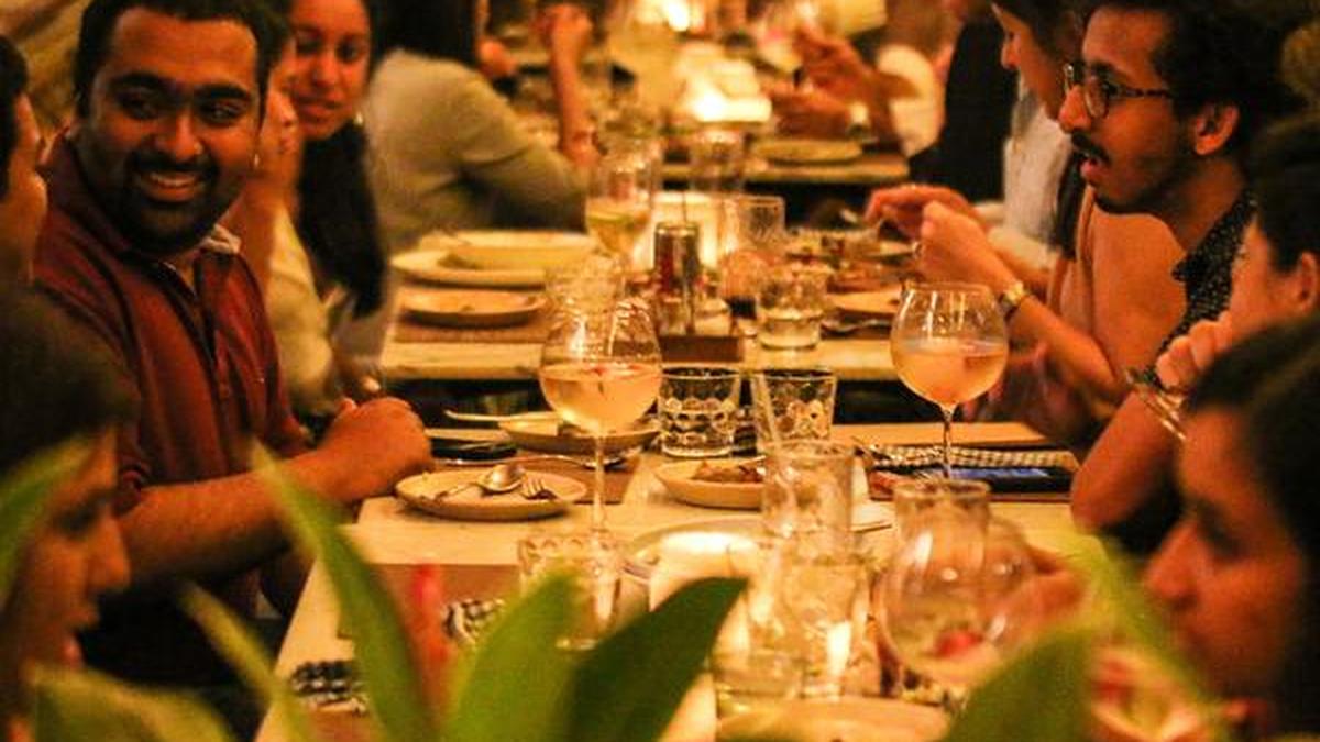 Eating alone, together: community dining experience for urban loners ...