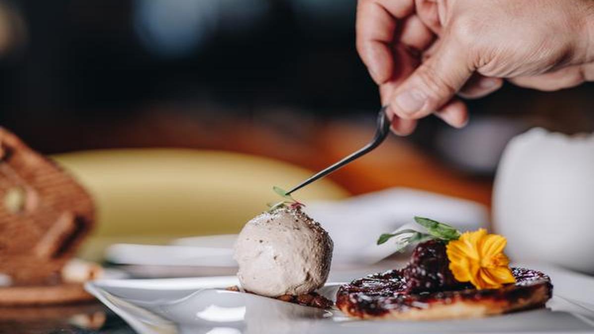 All that’s bready and meaty, at Tres in Delhi - The Hindu