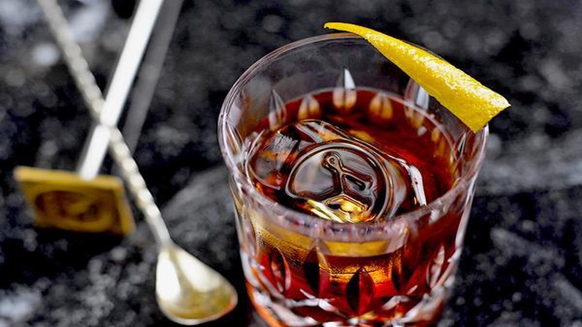 Scoping out Singapore’s bar scene - The Hindu