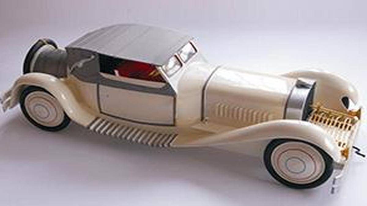 The Lilliput garage: hand-crafting car miniatures since 2003 - The Hindu