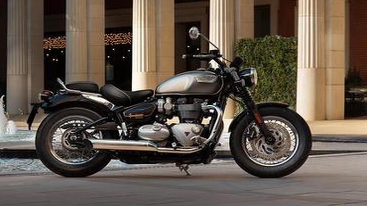 Triumph India launches new Goldline edition Bonneville, Street ...