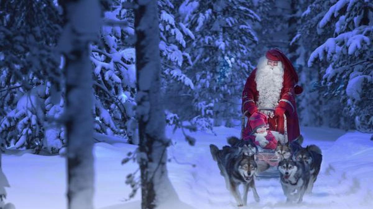 #Selfies with Santa - The Hindu