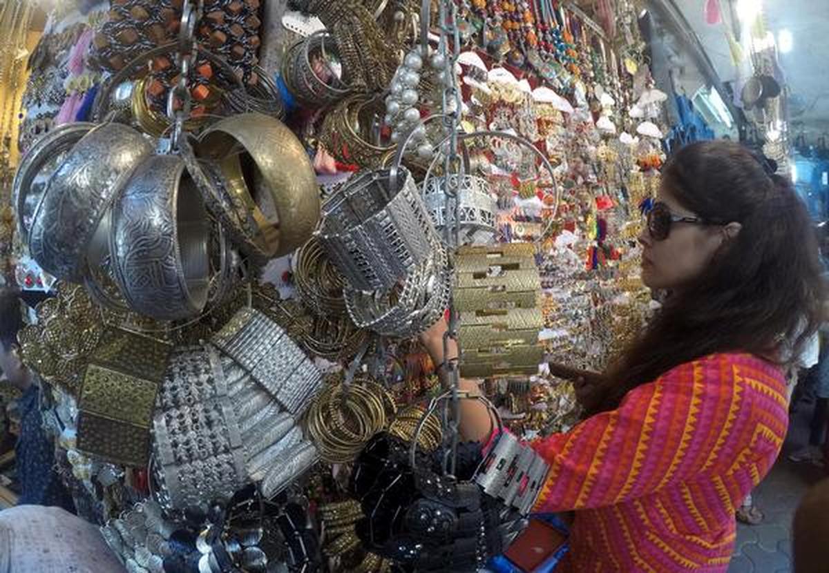 Colaba Causeway Clothes