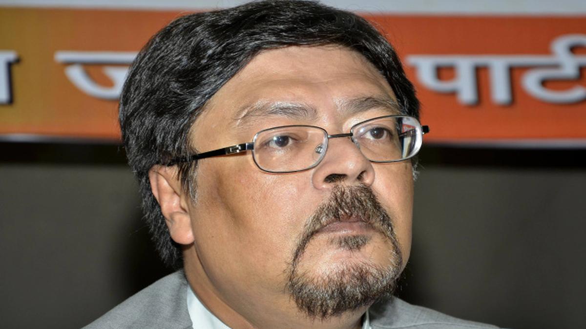 Chandan Mitra regrets remarks against Amartya Sen - The Hindu