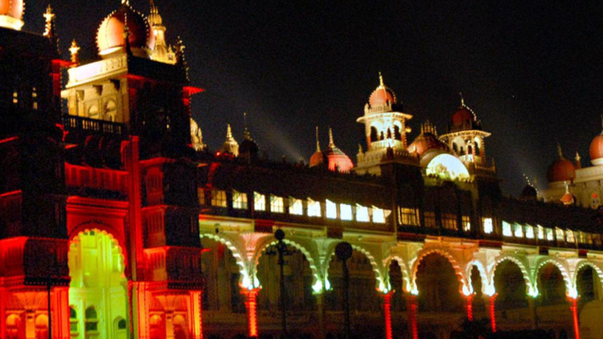 Sound-and-light show to make a comeback at Mysuru palace - The Hindu