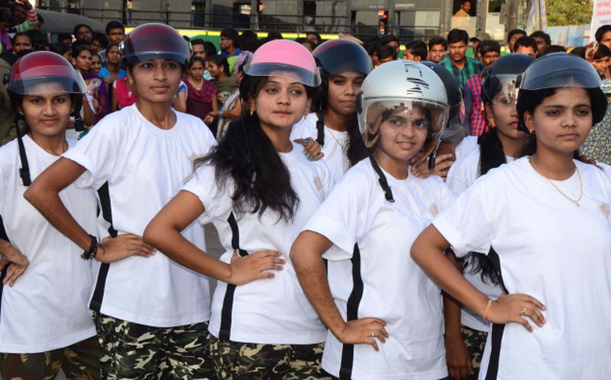 A flash mob to highlight road safety - The Hindu