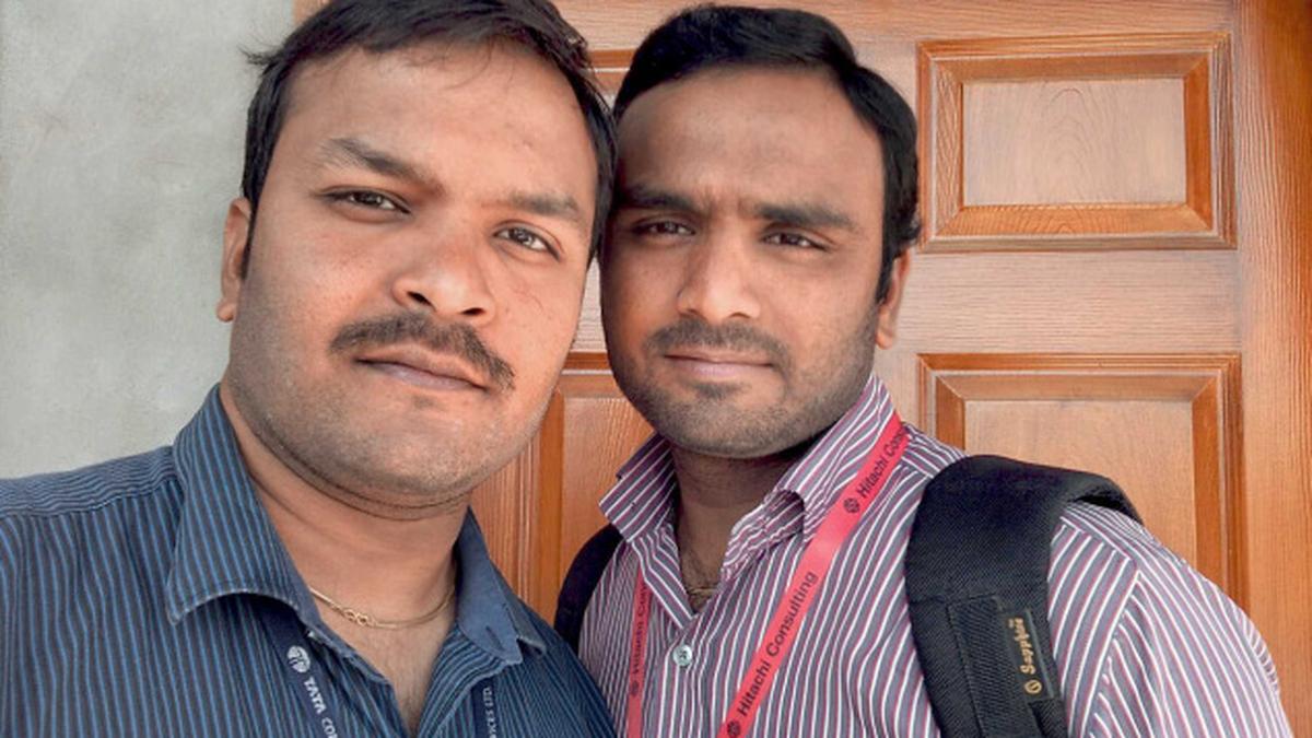 Techies give virtual fillip to crackers - The Hindu