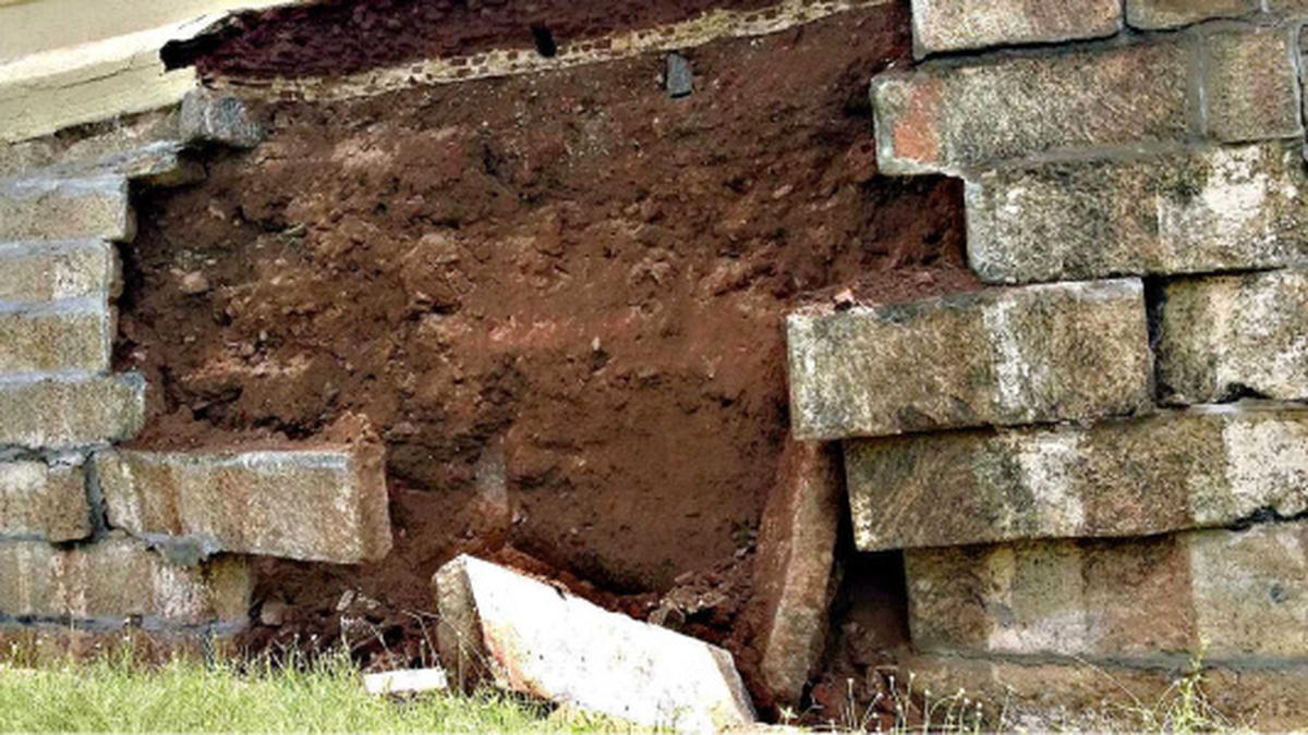 Temple compound wall collapses - The Hindu