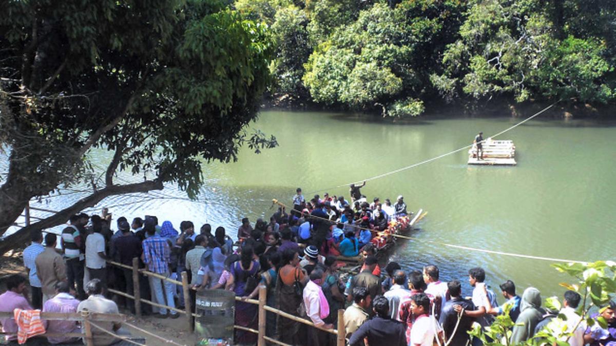 Kuruva island opens to tourists - The Hindu