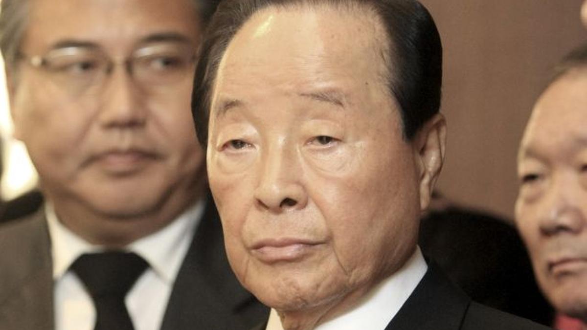 Former South Korean President Kim Young-sam dies at age 87 - The Hindu