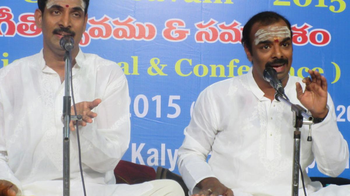 Malladi Brothers’ masterful and delightful duet - The Hindu