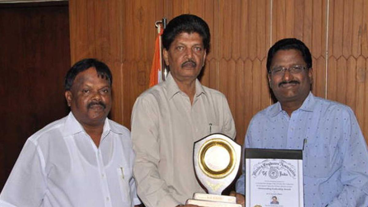 NLC chairman and managing director gets leadership award - The Hindu