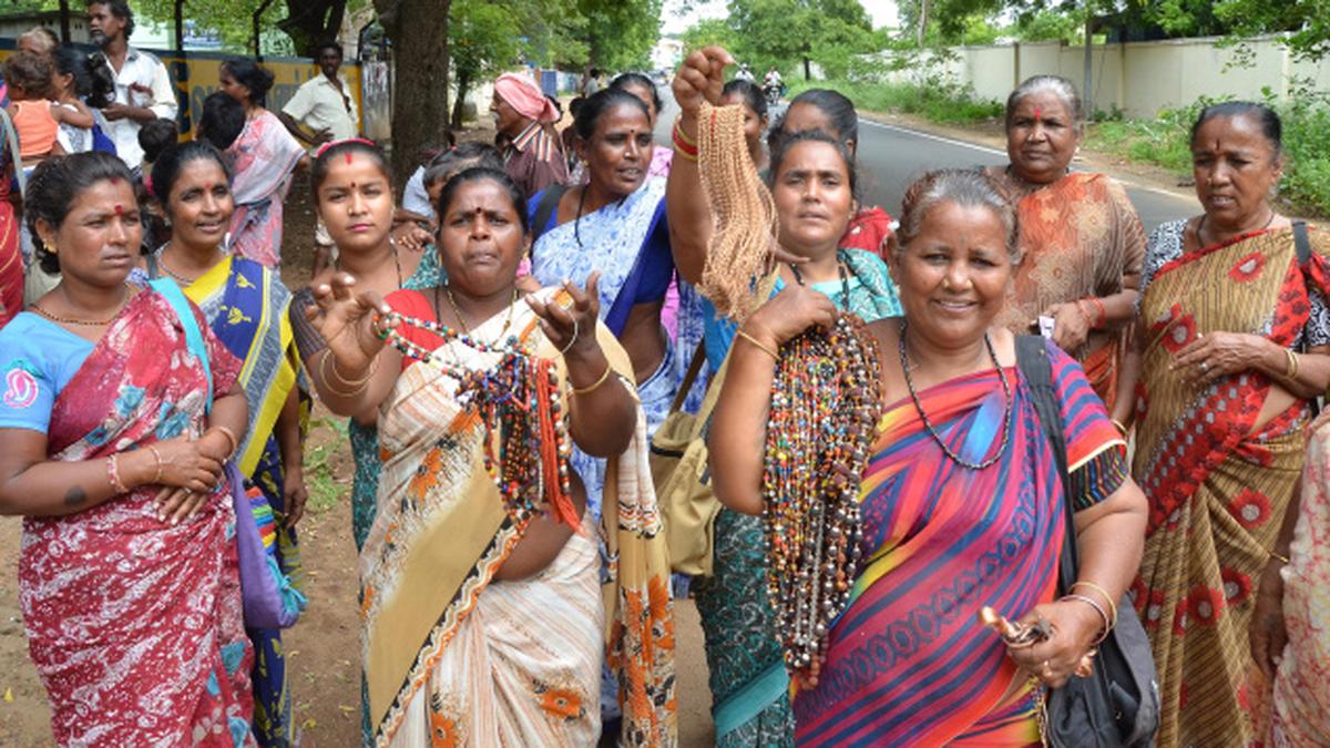 Narikuravas demand loans - The Hindu