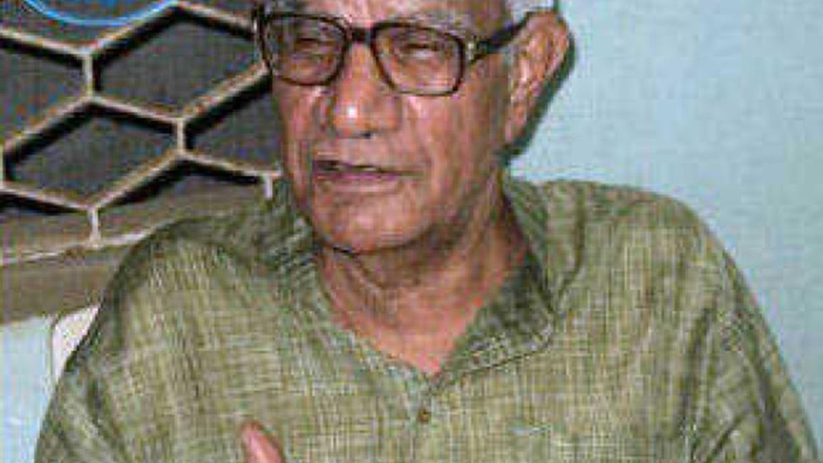 Tamil literary critic Venkat Swaminathan dead - The Hindu