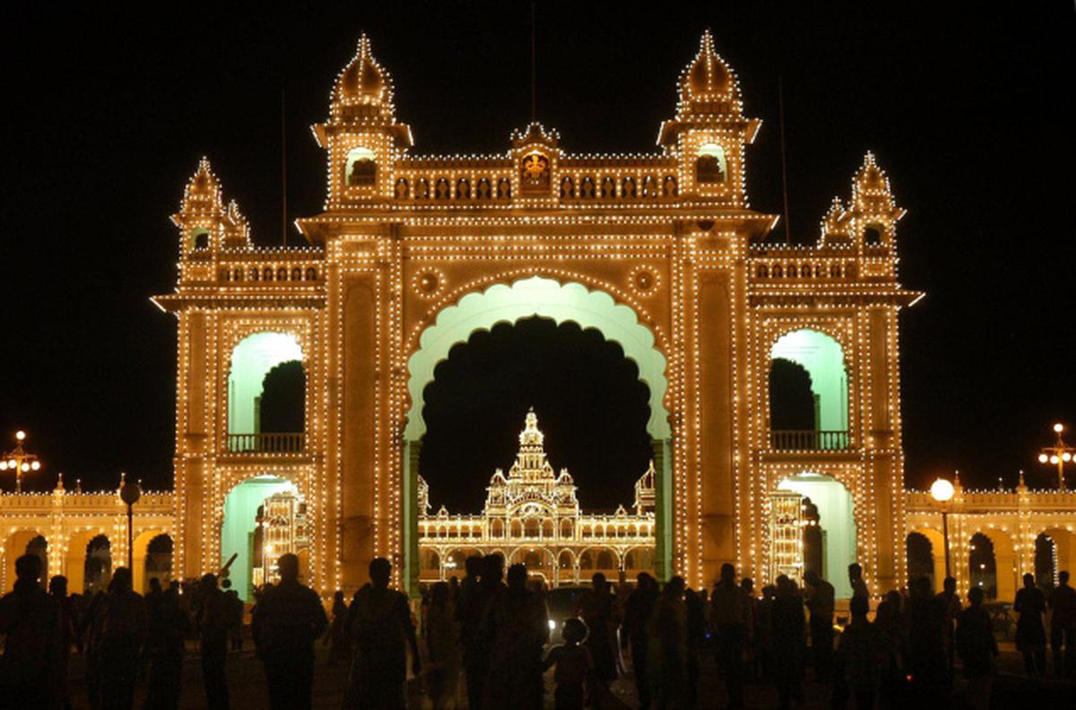 Mysore Dussehra: Of splendour, fun and fanfare - The Hindu
