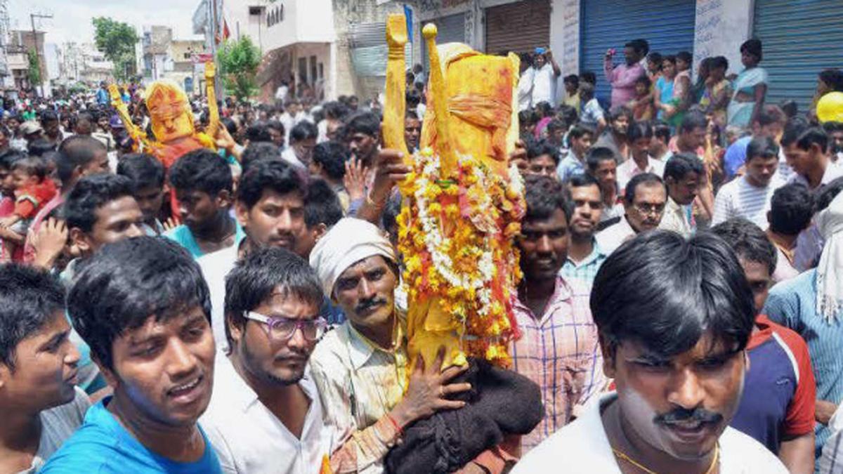 Ooru panduga celebrated on a grand scale - The Hindu