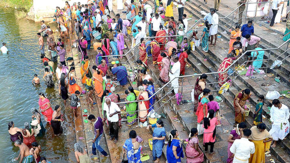 ‘Adi Perukku’ festival celebrated with gaiety - The Hindu