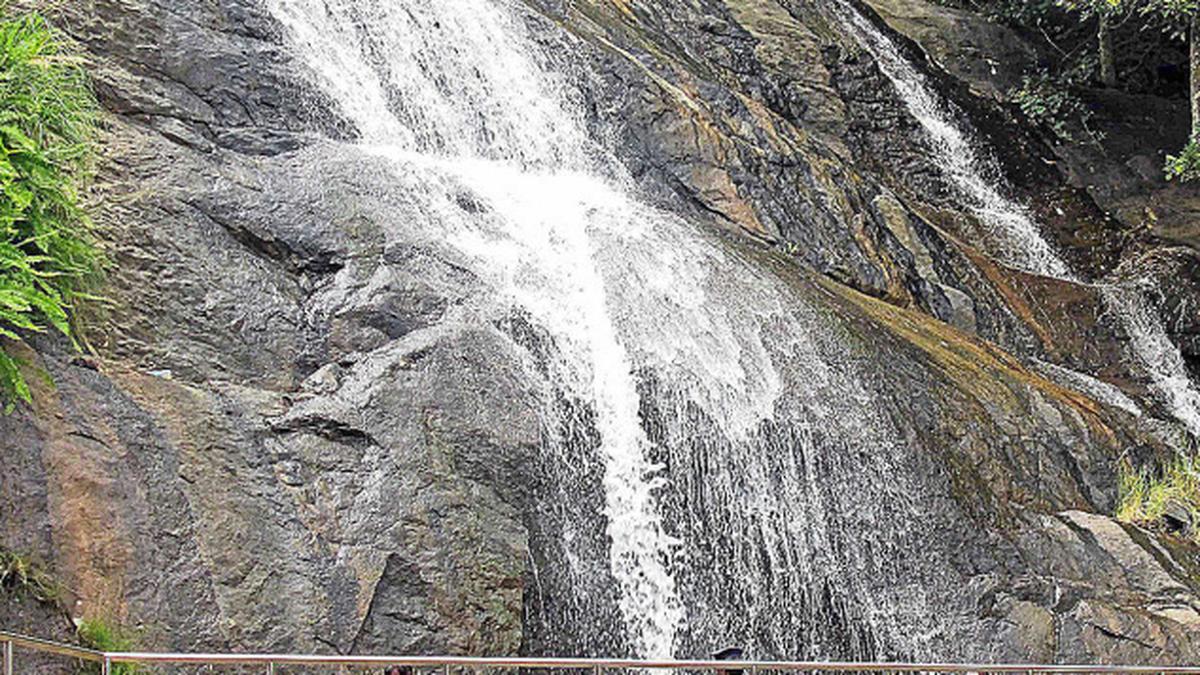 Masila Falls in need of better facilities - The Hindu