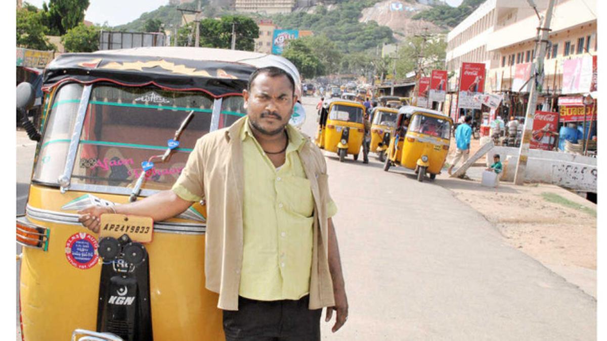 Music director Keeravani’s FB post catapults auto driver to stardom ...