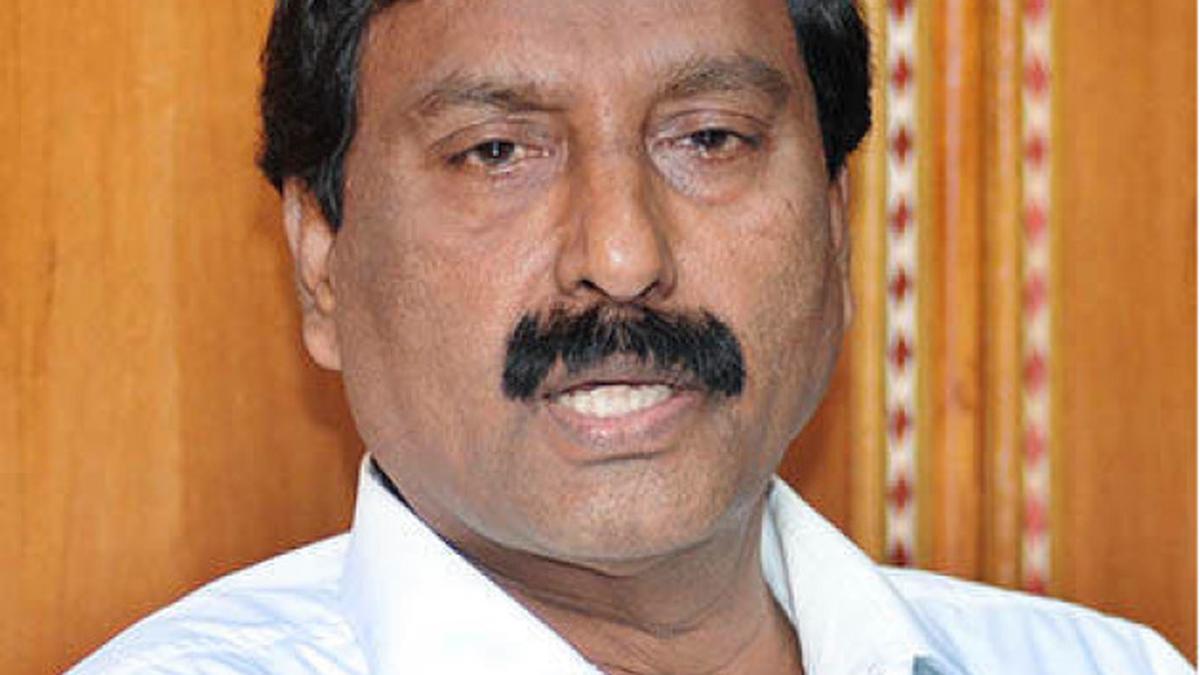 University has turned into a war zone, says AIADMK leader Anbalagan ...
