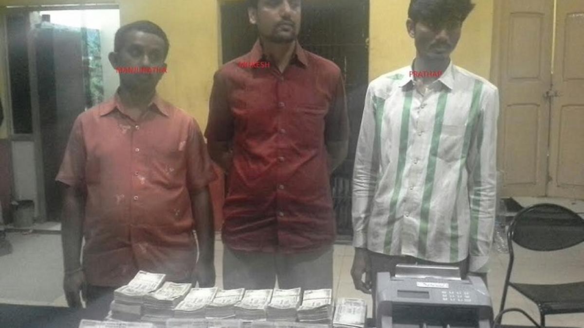 Three arrested in hawala scam - The Hindu