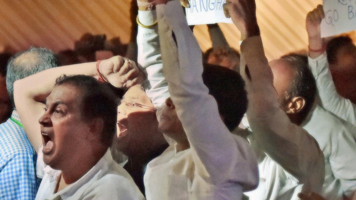 Nitish heckled at Delhi event - The Hindu