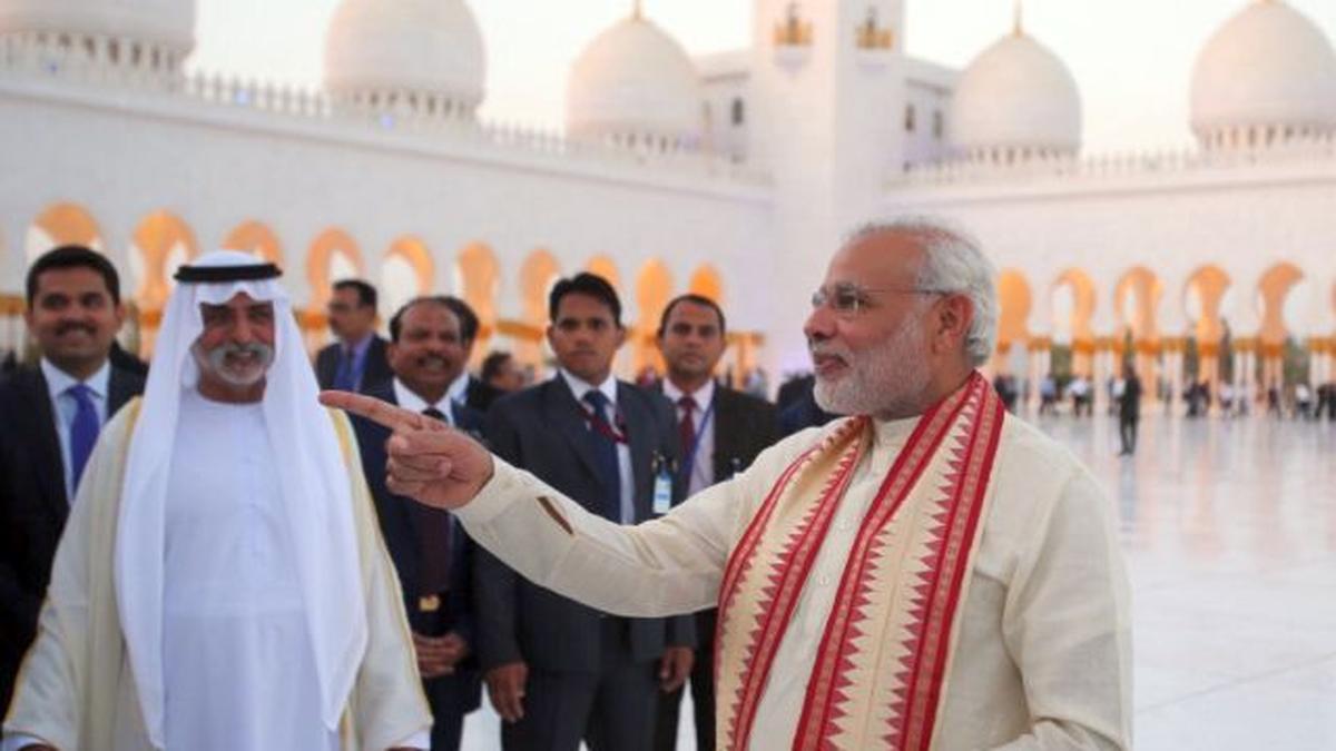 PM makes a statement with mosque visit - The Hindu