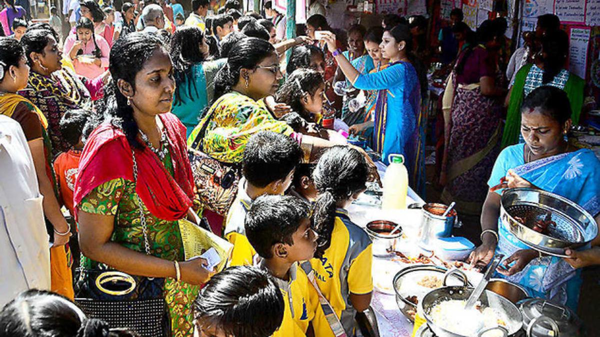 Charity food festival to help the poor - The Hindu