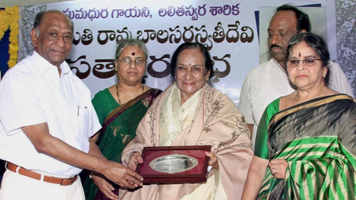 Balasaraswati wows music lovers - The Hindu