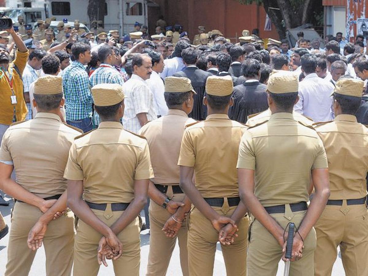 The Bar-Bench chasm - The Hindu