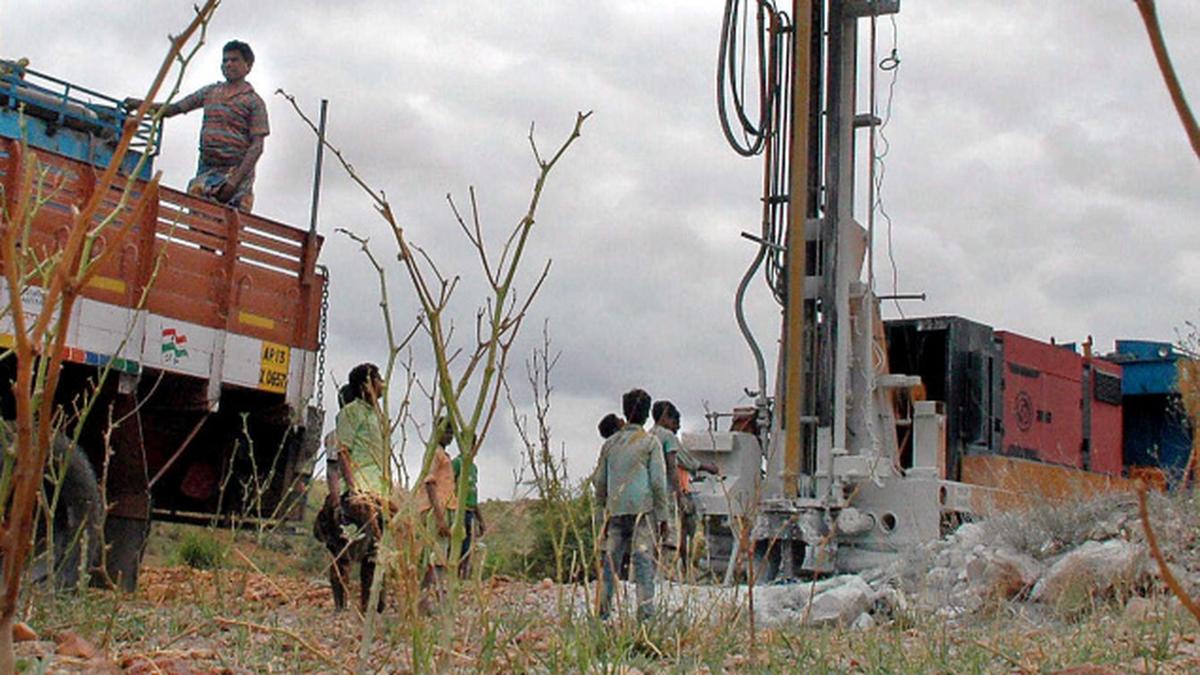 A village with 1,000 borewells in Anantapur - The Hindu