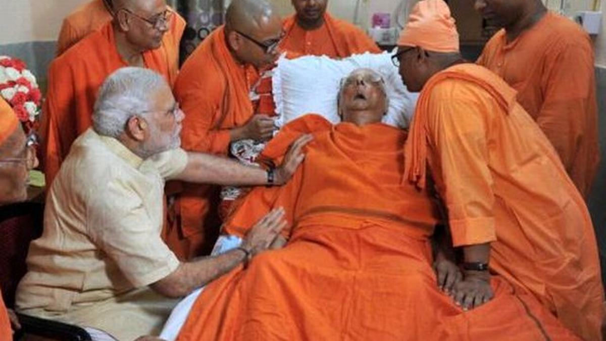 Modi meets his ailing guru - The Hindu