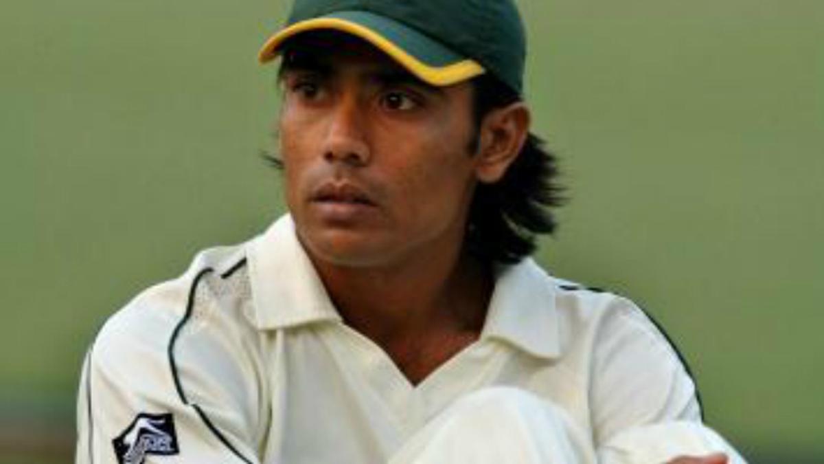 Pakistan recalls Sami, Malik for T20s vs Zimbabwe - The Hindu